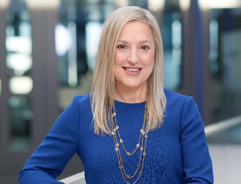 Helen Giza: CEO von Fresenius Medical Care – Führende Persönlichkeiten ...